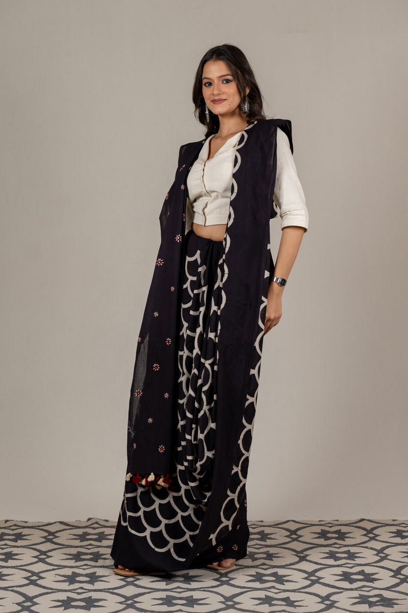 Cotton Ajrakh Fish Scale Block Printed Saree in Midnight Black – Sama ...